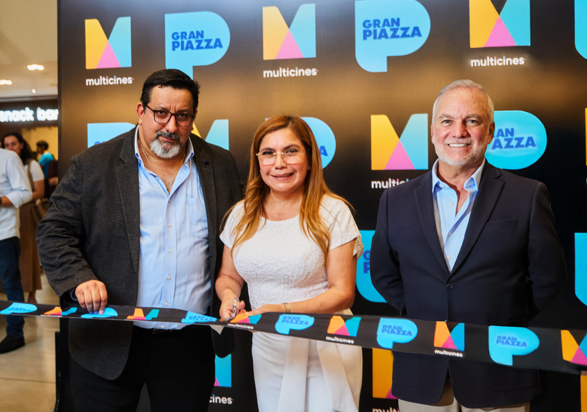 Multicines inaugura un centro de entretenimiento vanguardista en Gran ...